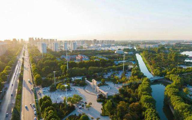 About Henan-Dahe.cn - The first brand of local news website in Henan.
